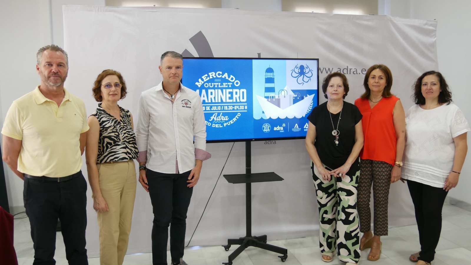 La nueva edición del Mercado Marinero de Adra se celebrará del 17 al 19 ...